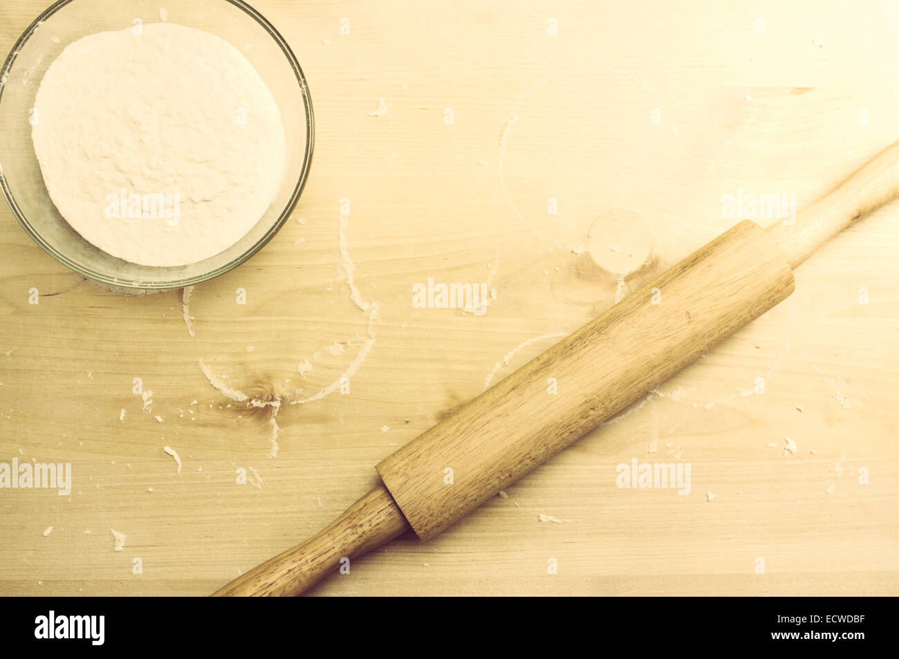 Cutting board and rolling pin hi-res stock photography and images - Alamy