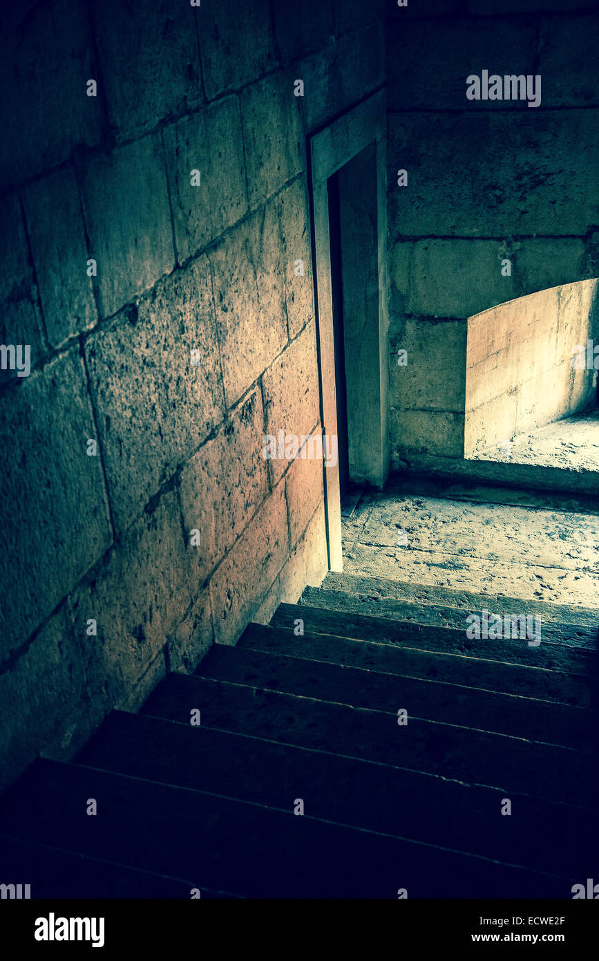 Descending steps stairs staircase hi-res stock photography and images ...