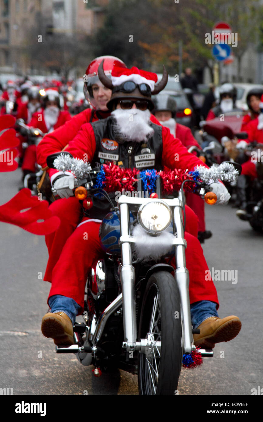 Santa motorcycle hi-res stock photography and images - Alamy
