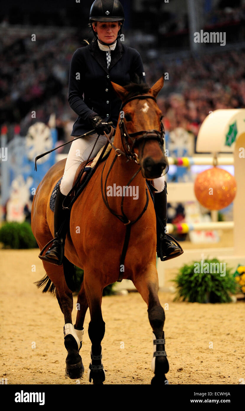 Equestrian horse jumping championships hi-res stock photography and ...