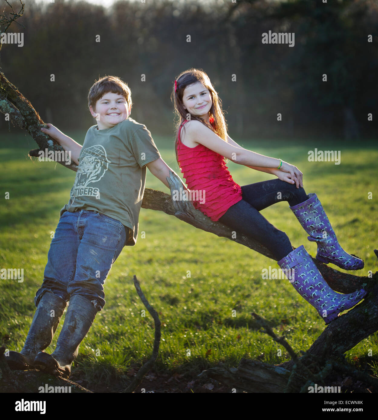 Boy farm smiling girl hi-res stock photography and images - Alamy