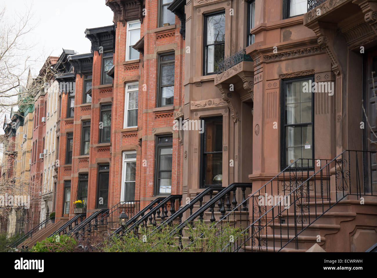 Brownstone hi-res stock photography and images - Alamy