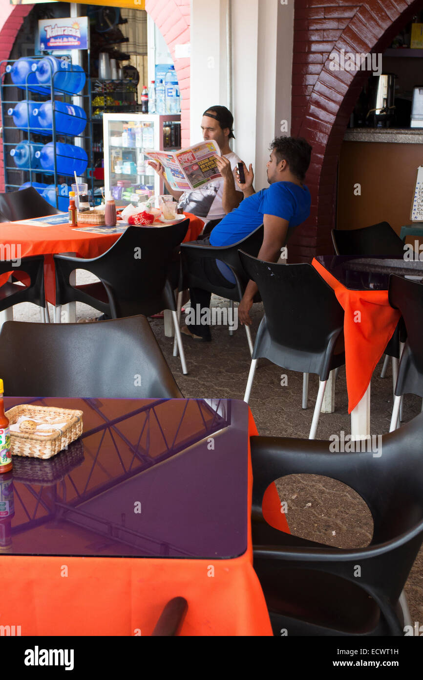 Ecuador Cafe High Resolution Stock Photography and Images - Alamy