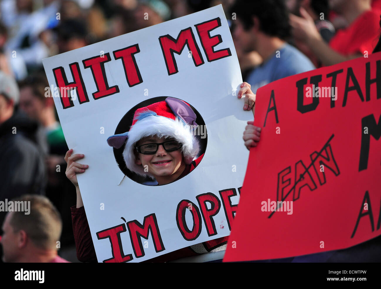 Utah utes fans during game hi-res stock photography and images - Alamy