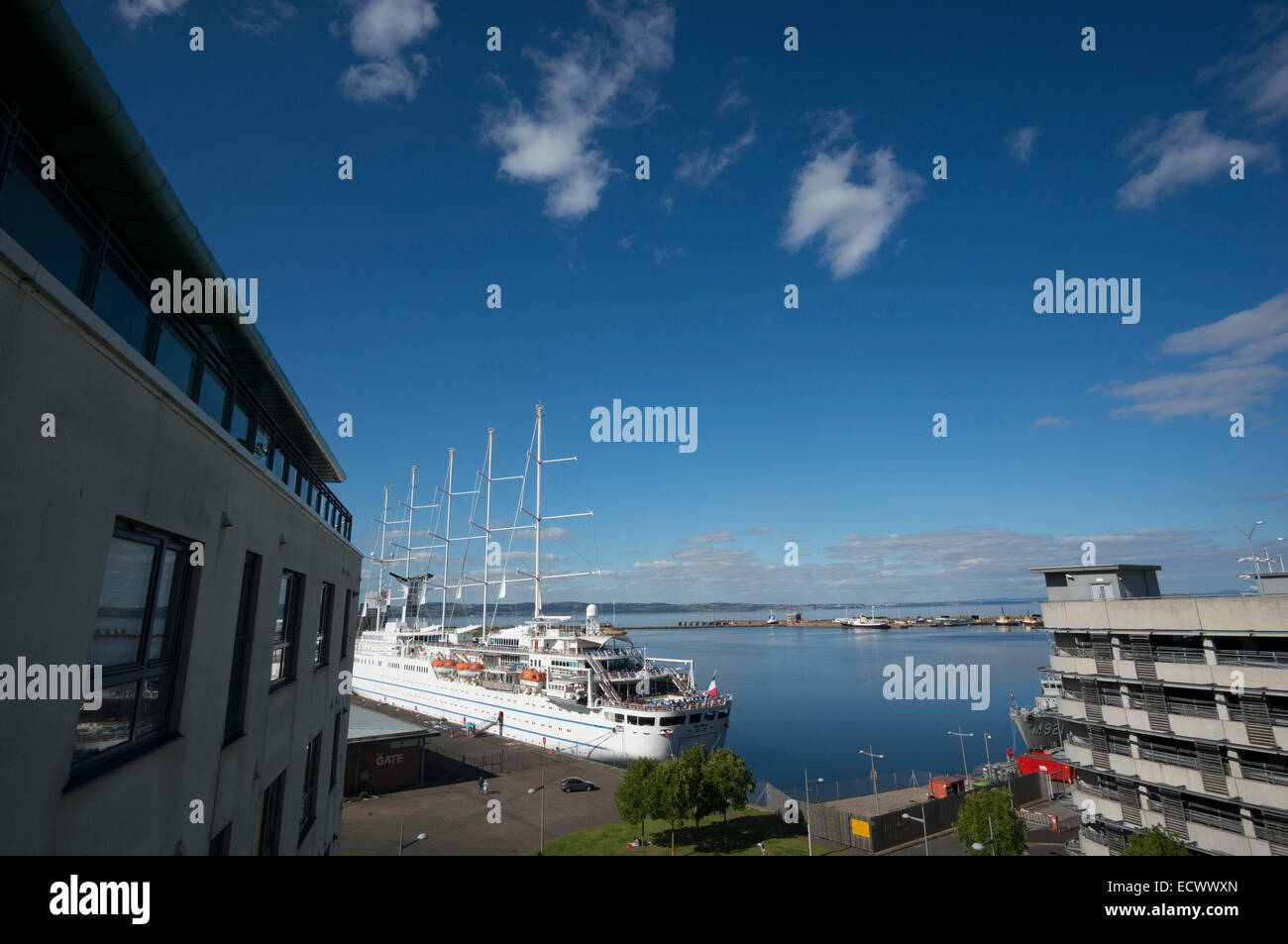 Terminal docks hi-res stock photography and images - Alamy