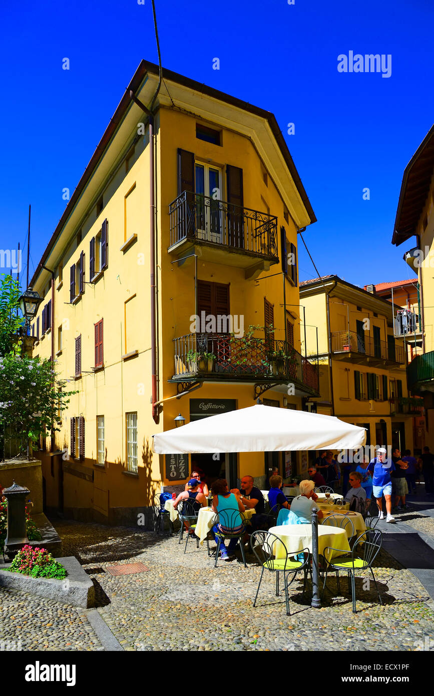 Bellagio lake como cafe hi-res stock photography and images - Alamy