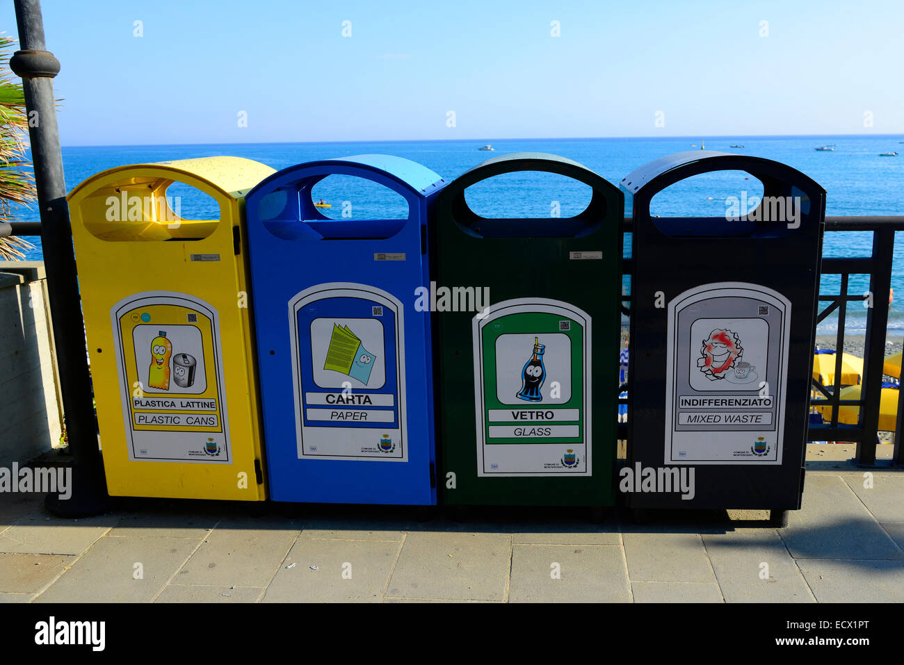 R discard hi-res stock photography and images - Alamy