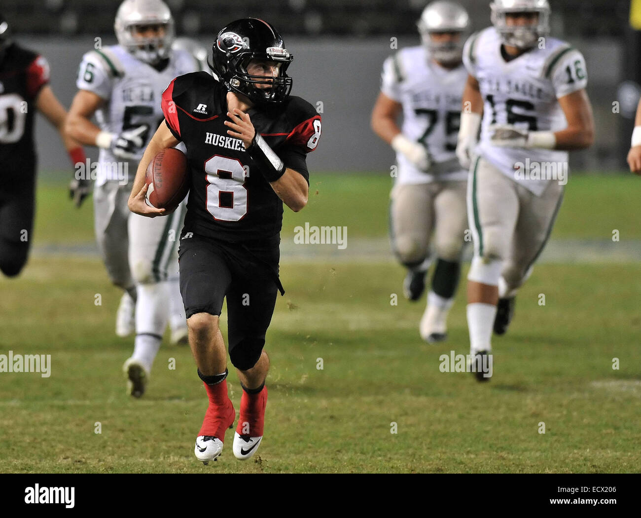 Carson, CA. 20th Dec, 2014. Centennial Huskies quarterback Anthony ...