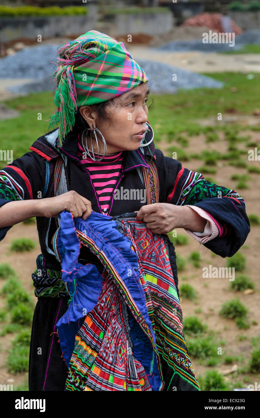 A Hmong lady in ethnic dress in Sapa, Vietnam, Asia Stock Photo - Alamy