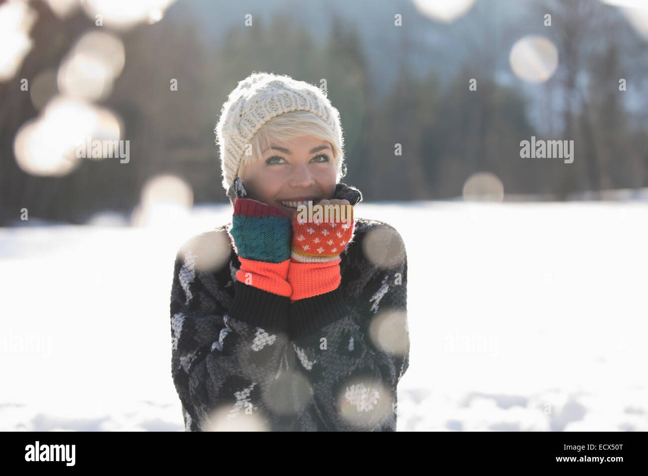 Woman freezing cold snow hi-res stock photography and images - Alamy