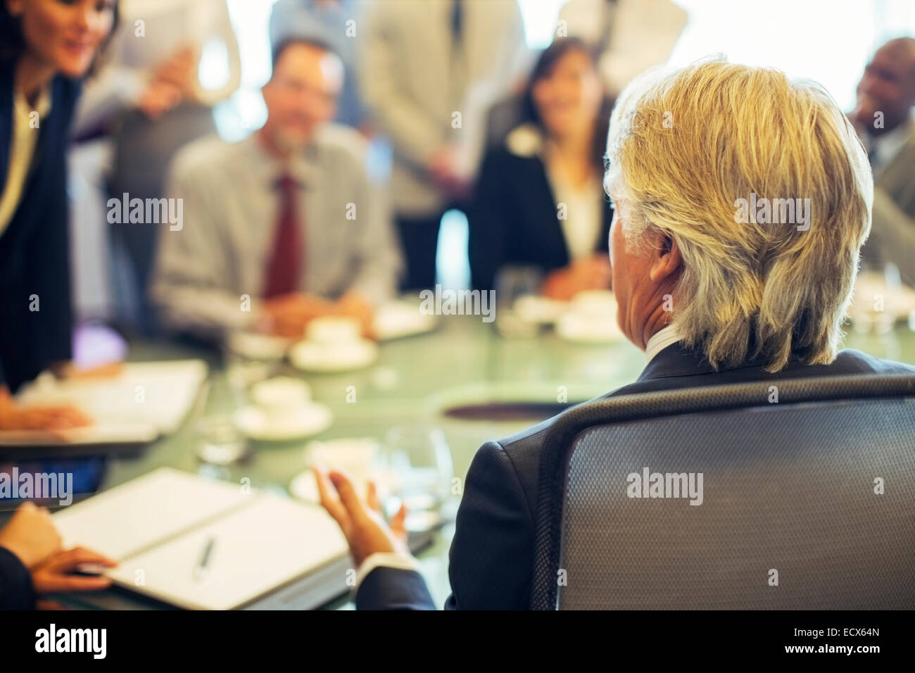 Office meeting hi-res stock photography and images - Alamy