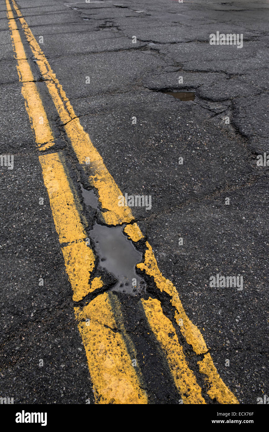 Pothole hi-res stock photography and images - Alamy