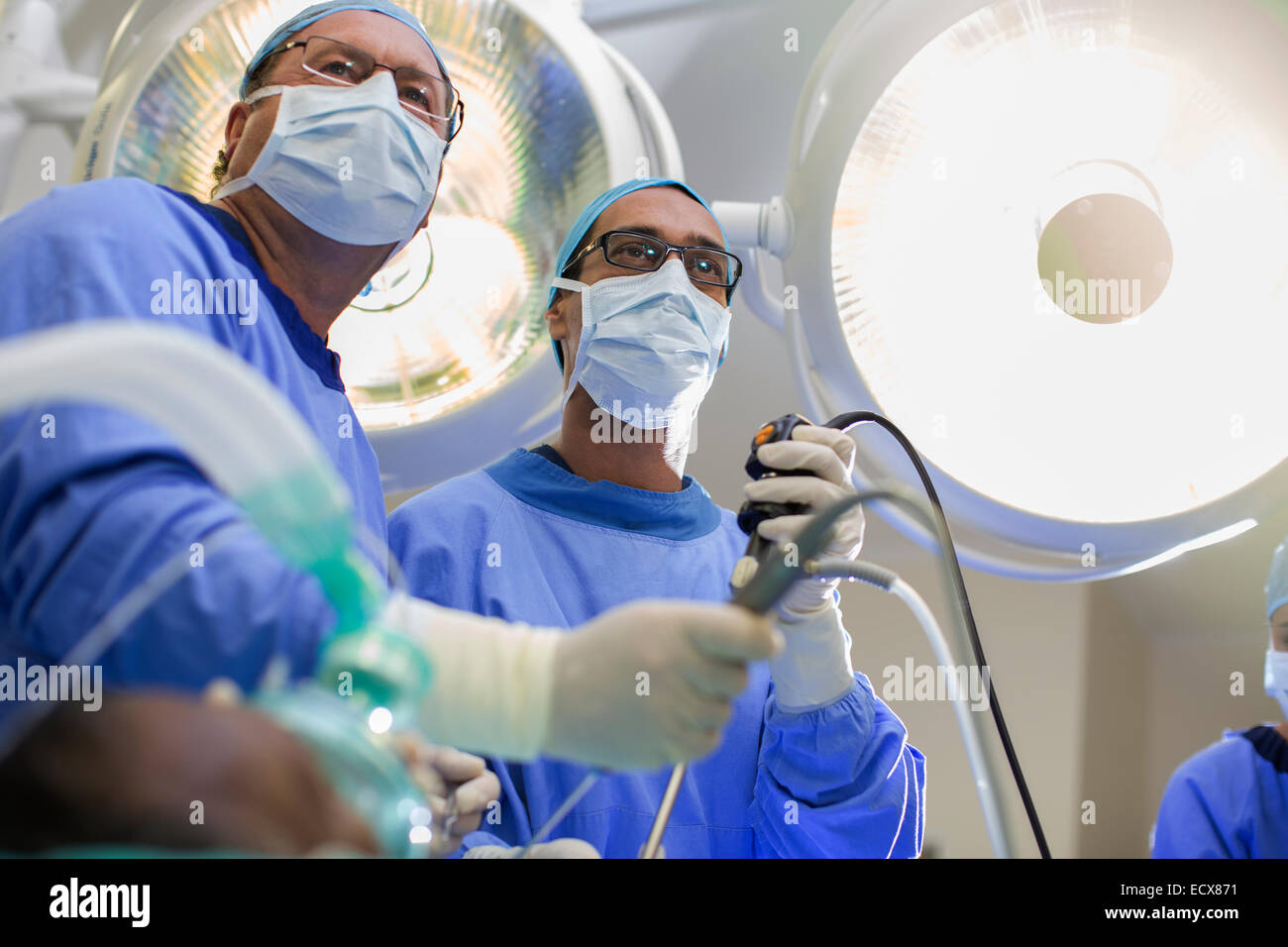 Operating theatres hi-res stock photography and images - Alamy