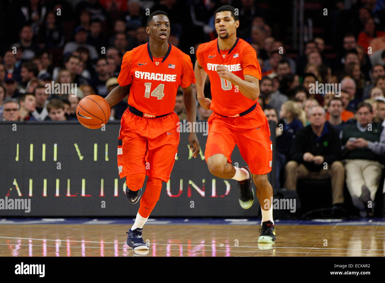 Syracuse orange guard michael gbinije 0 hi-res stock photography and ...