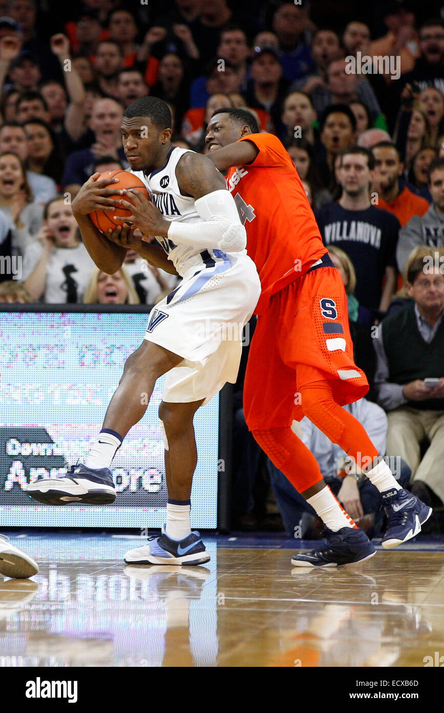 Overtime. 20th Dec, 2014. Villanova Wildcats guard Dylan Ennis (31 ...
