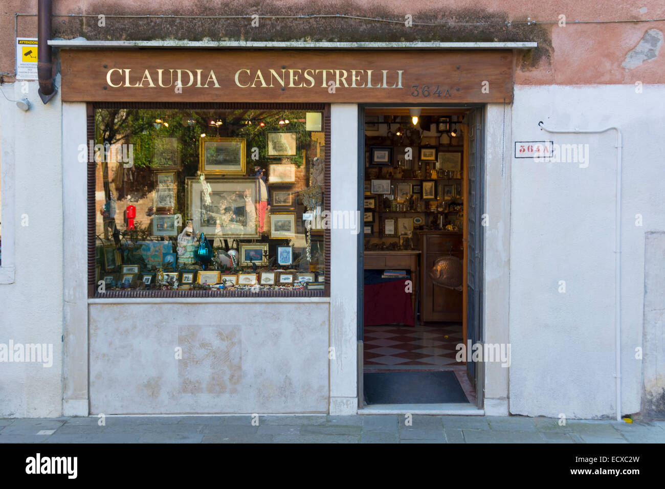 A beautiful shop front in Venice Stock Photo - Alamy