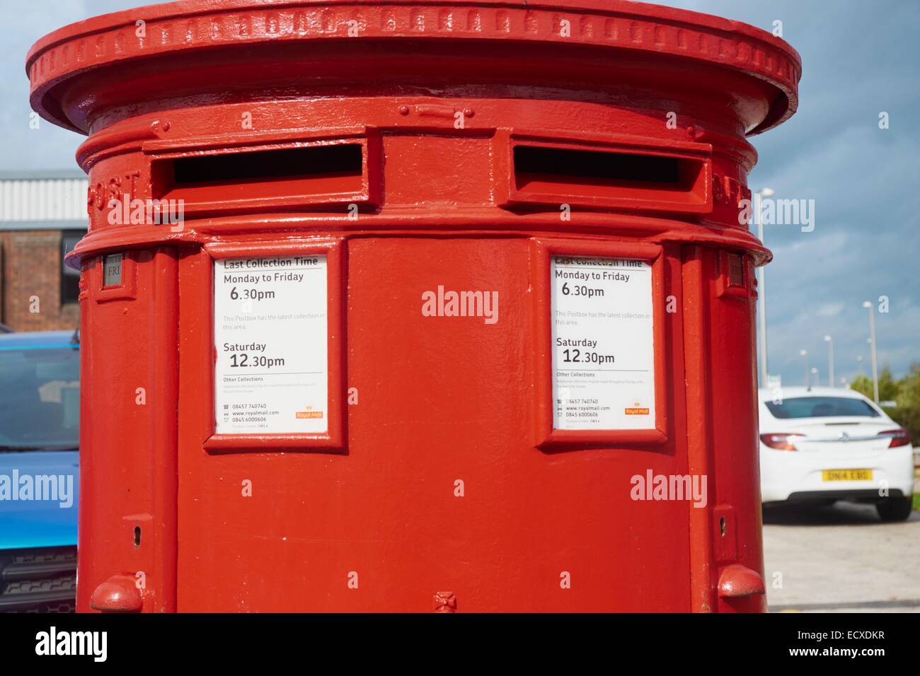 Old royal mail sorting office hi-res stock photography and images - Alamy
