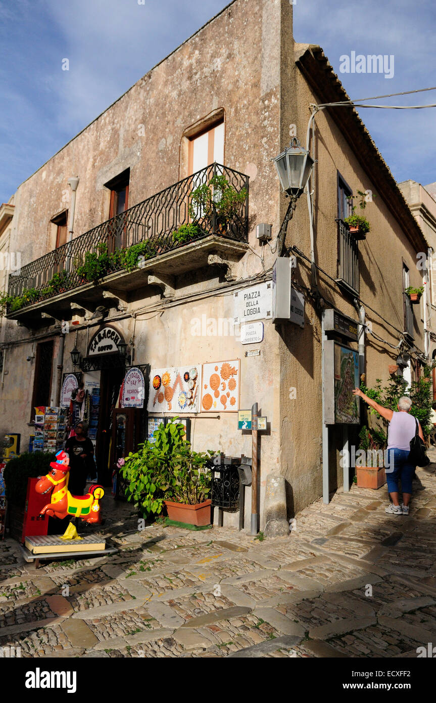 Piazza umberto i hi-res stock photography and images - Alamy