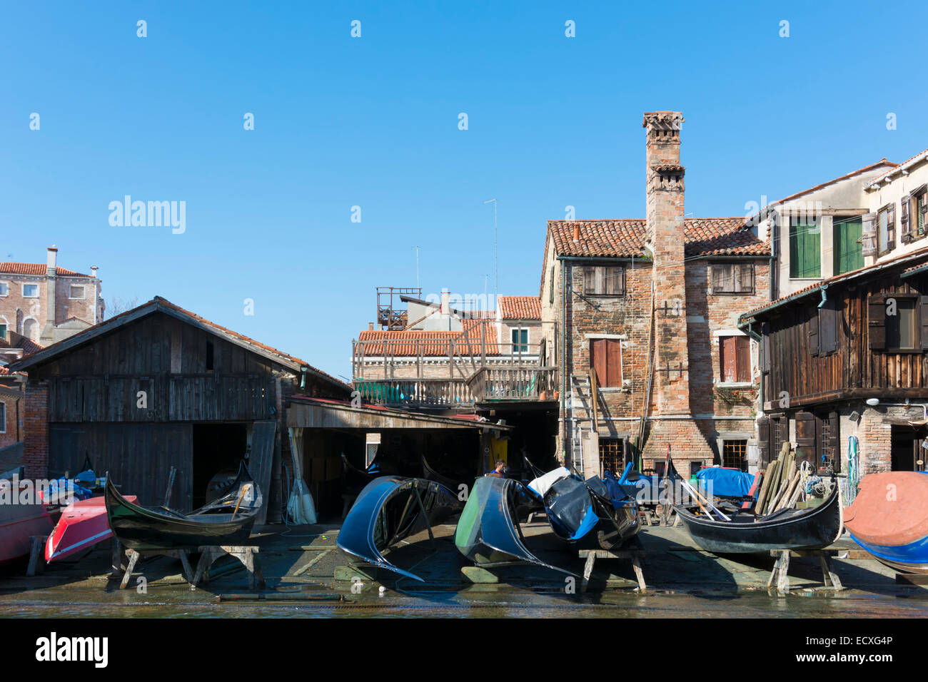 Squero di San Trovaso: The gondola boatyard in Venice Stock Photo - Alamy
