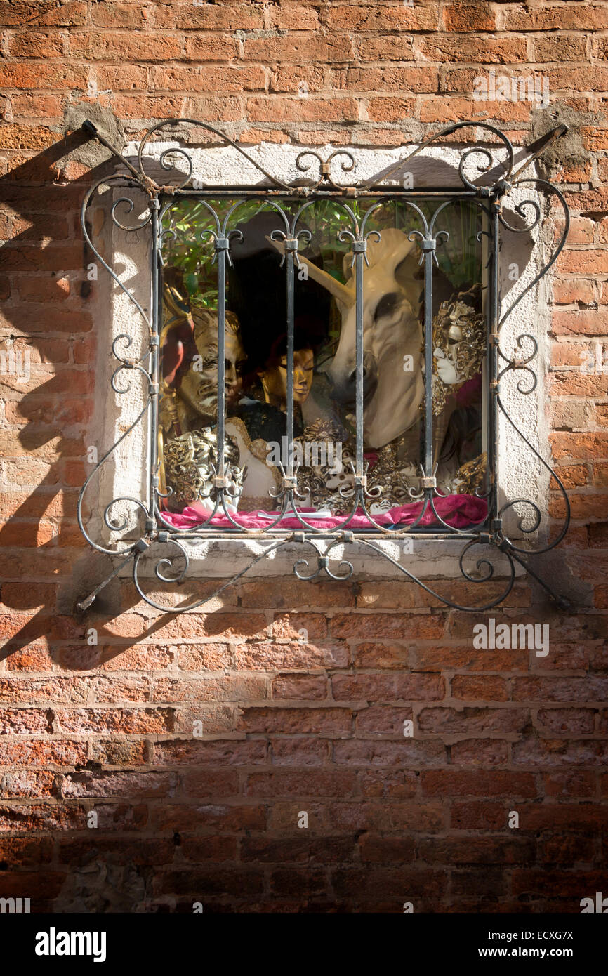 Venetian carnival masks shop Stock Photo - Alamy