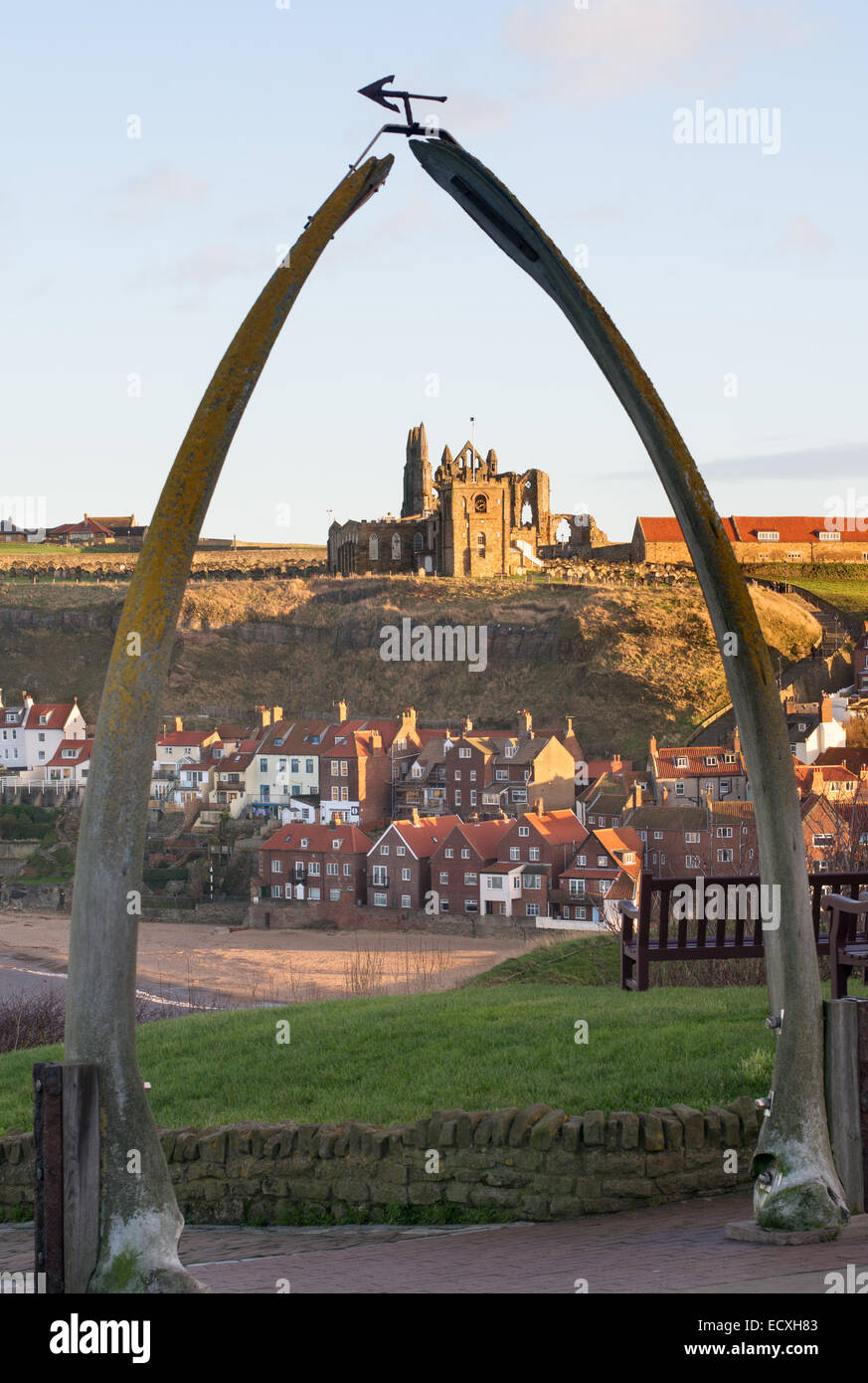 Whitby Whalebone Arch High Resolution Stock Photography and Images - Alamy