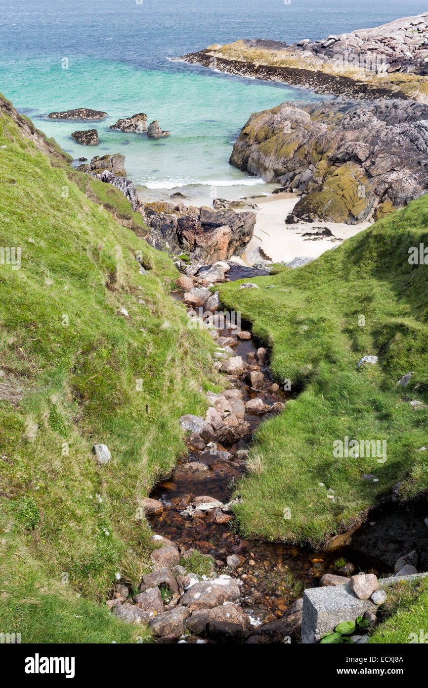 Scottish rocky beach hi-res stock photography and images - Alamy