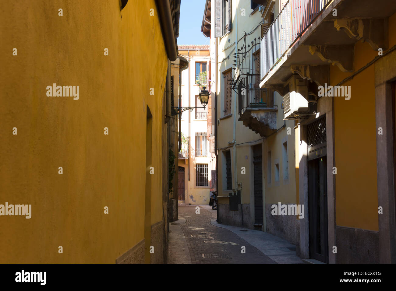 Italian renaissance balcony hi-res stock photography and images - Alamy