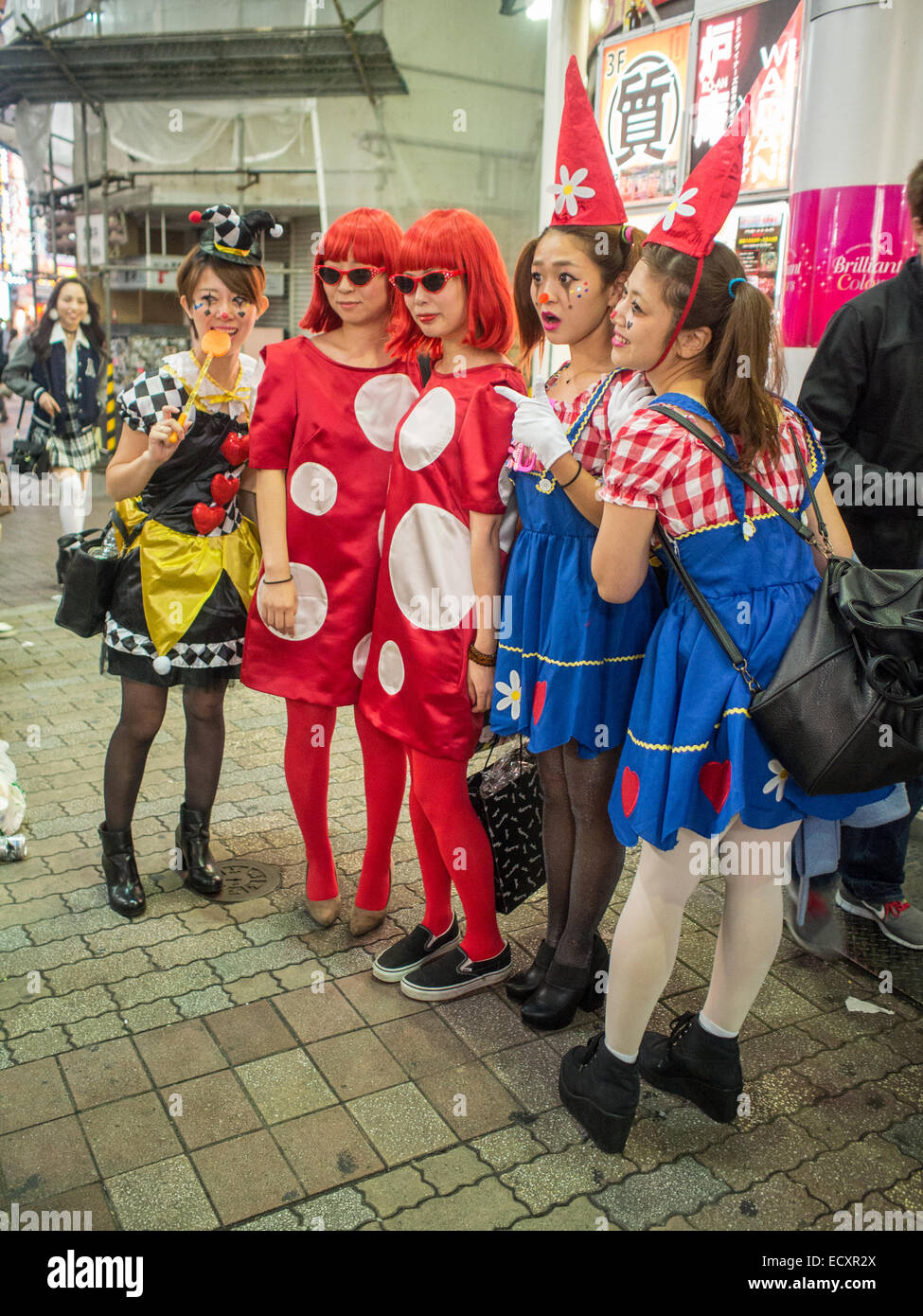 Tokyo people in Halloween costumes in Shibuya Stock Photo - Alamy