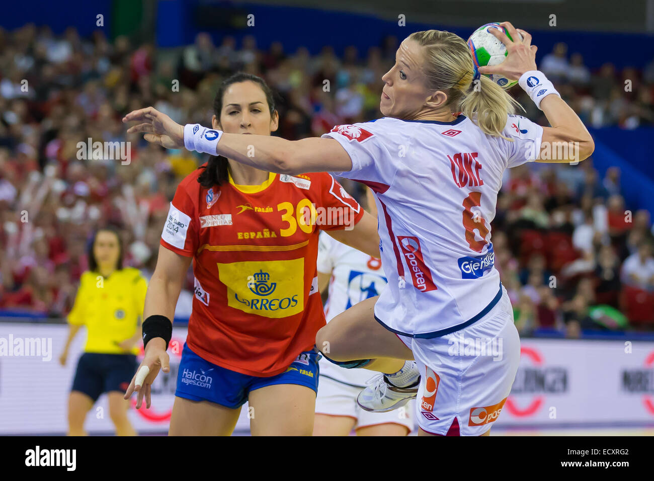 Heidi loke hi-res stock photography and images - Alamy