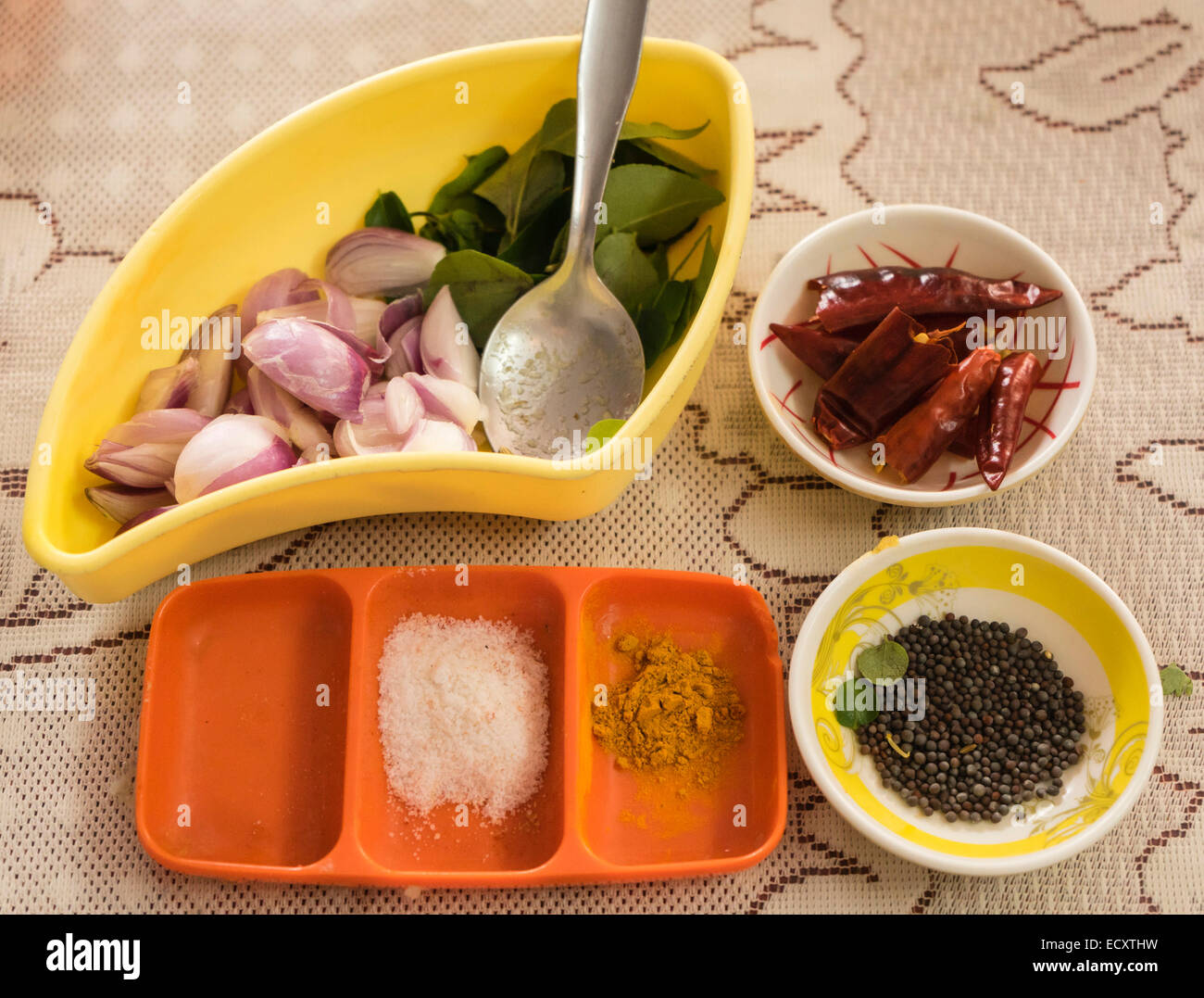 Indian cookery class hi-res stock photography and images - Alamy
