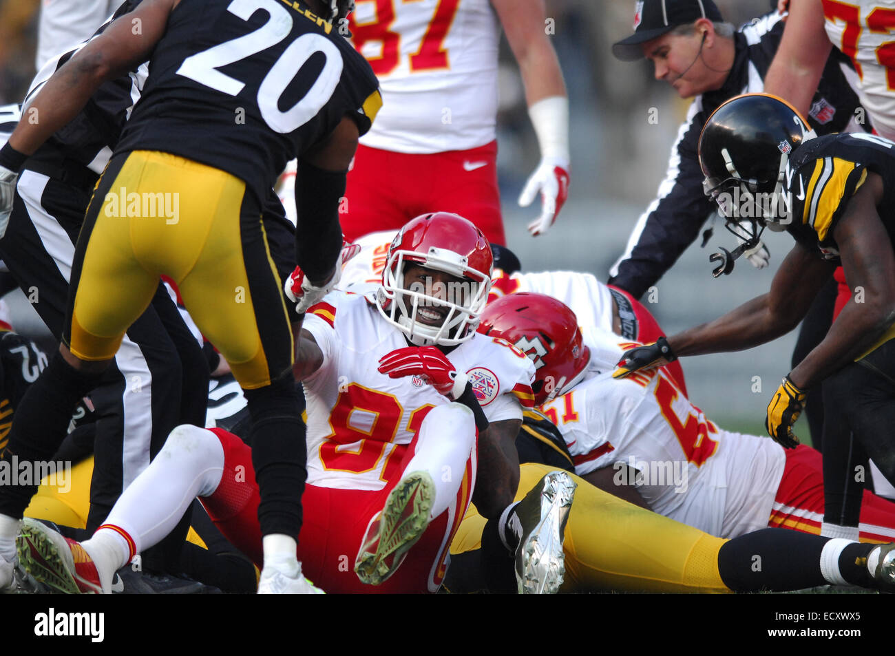 Dec 21st, 2014: Dwayne Bowe #82 on the bottom of the pile from trying ...