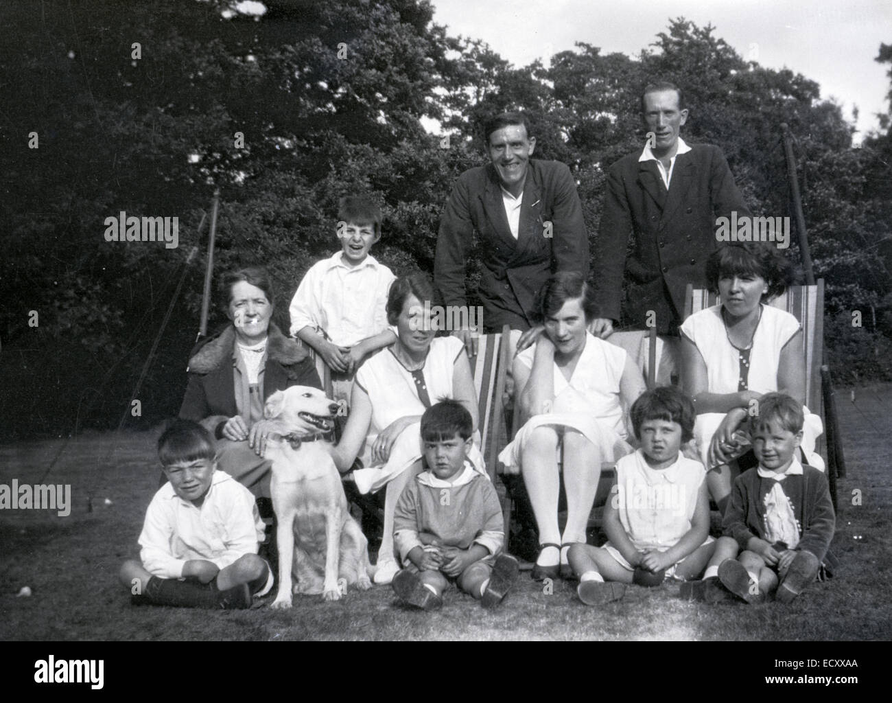 Children smiling 1920s hi-res stock photography and images - Alamy