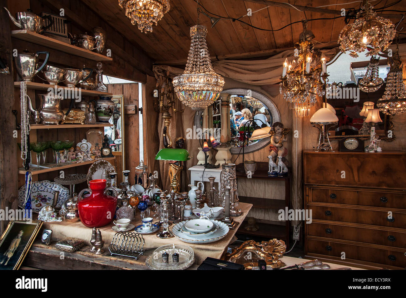 Chandelier, silver goods and knick-knacks, Auer Dult fair, Munich ...