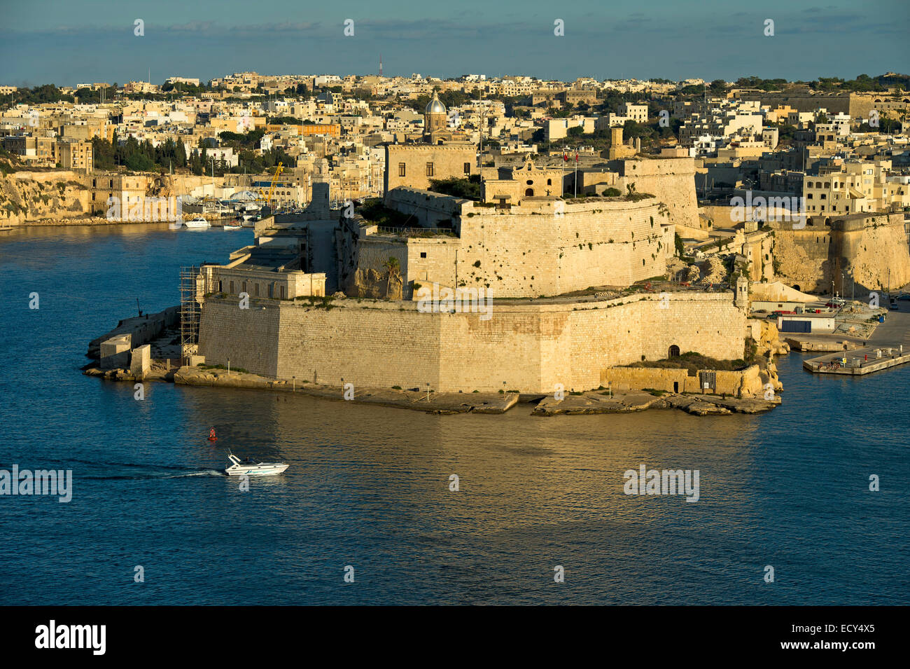View of Valletta of the fortress Fort St. Angelo in the centre of the ...