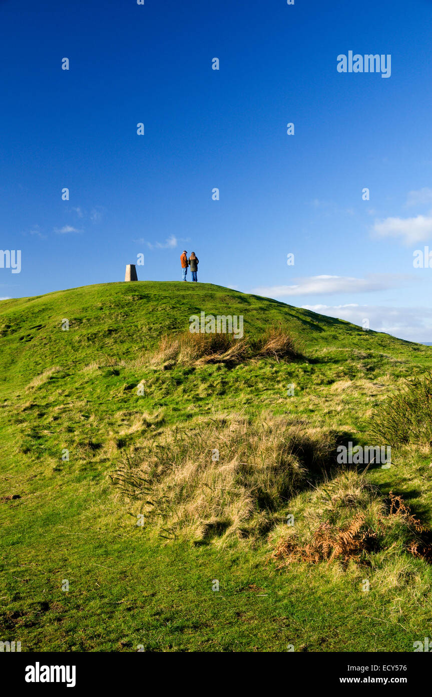 Uk tumulus tumuli hi-res stock photography and images - Alamy