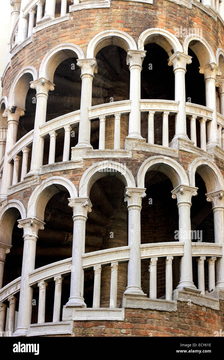 Scala contarini del bovolo venice hi-res stock photography and images ...