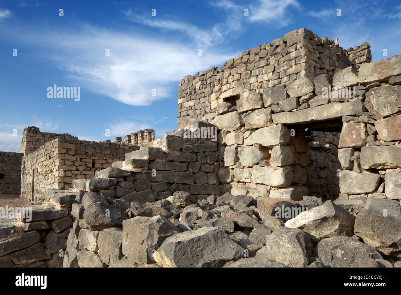 Desert castle Qasr Al-Azraq Fort, 1917 headquarters of Lawrence of ...