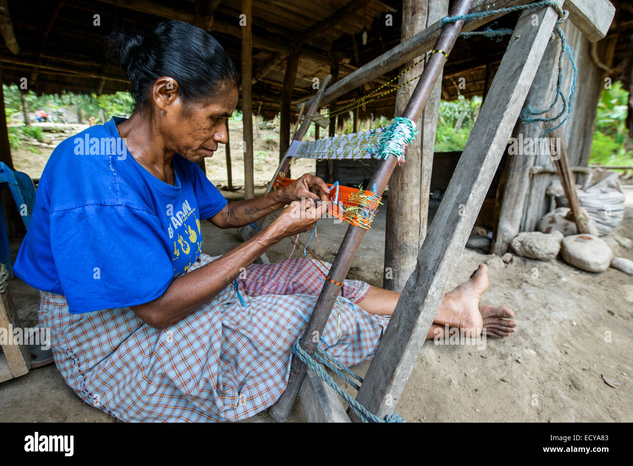 Traditional clothes timor hi-res stock photography and images - Alamy