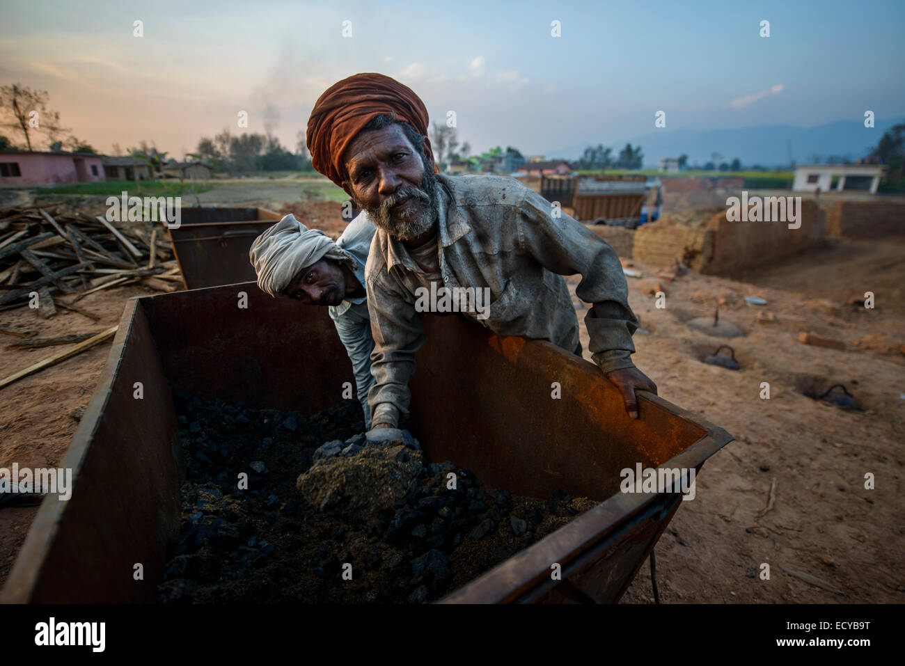 Nepalese workers hi-res stock photography and images - Alamy