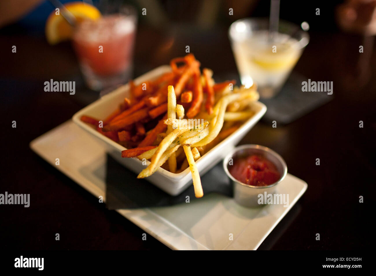 Fries bowl hi-res stock photography and images - Alamy