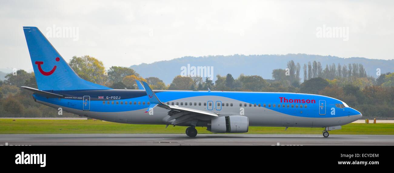 Thomson b737 800 hi-res stock photography and images - Alamy