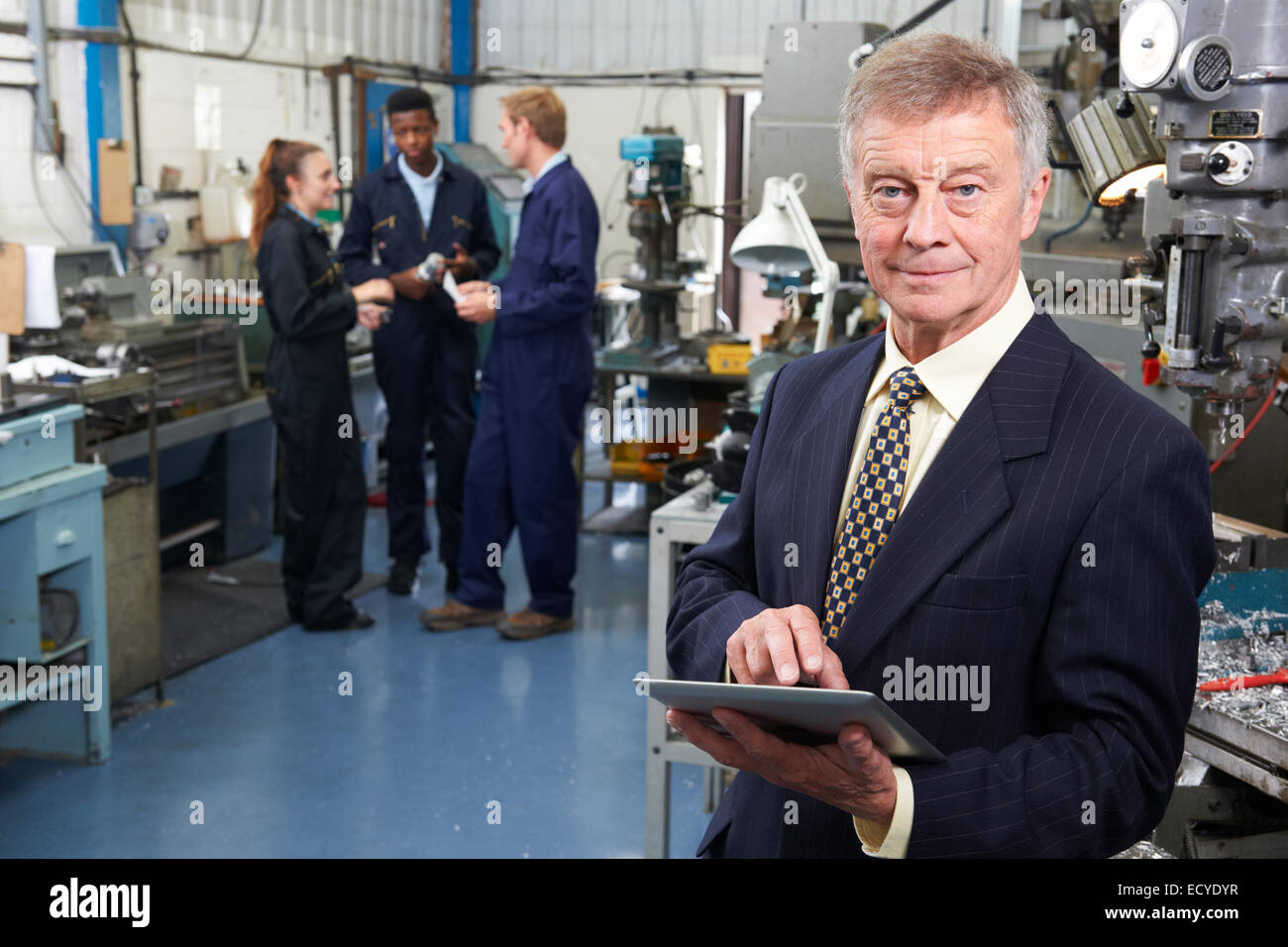 African american factory workers hi-res stock photography and images ...