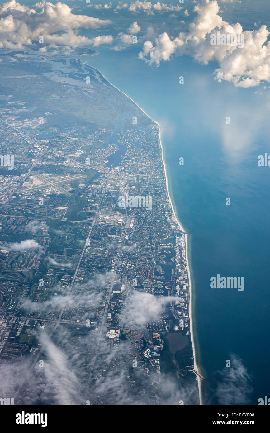 plane,flying,america,usa,aerial view,florida,houses,urban,suburbs,water ...