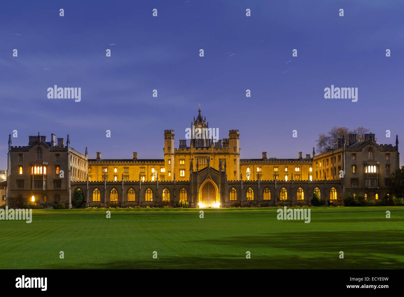 Cambridge at night hi-res stock photography and images - Alamy