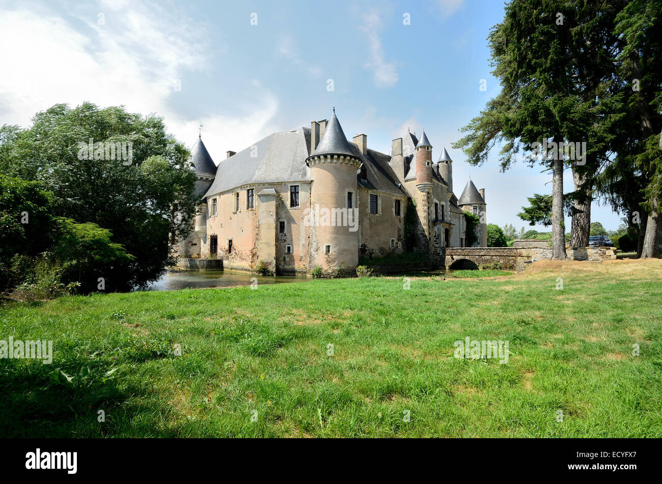 A la découverte du chateau de Boucard, au coeur des vignobles du coeur ...