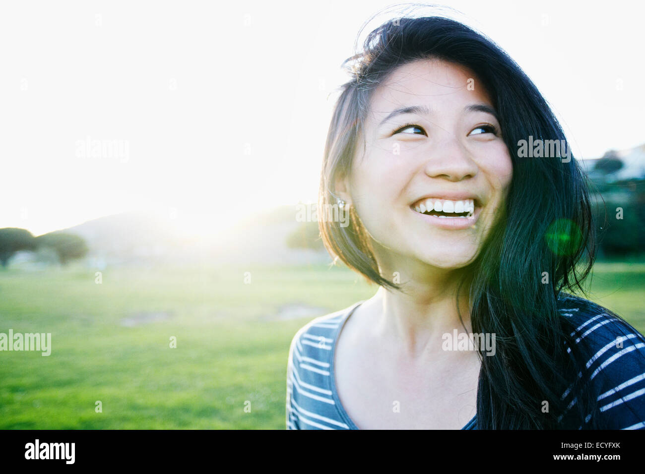 Chinese woman smiling hi-res stock photography and images - Alamy