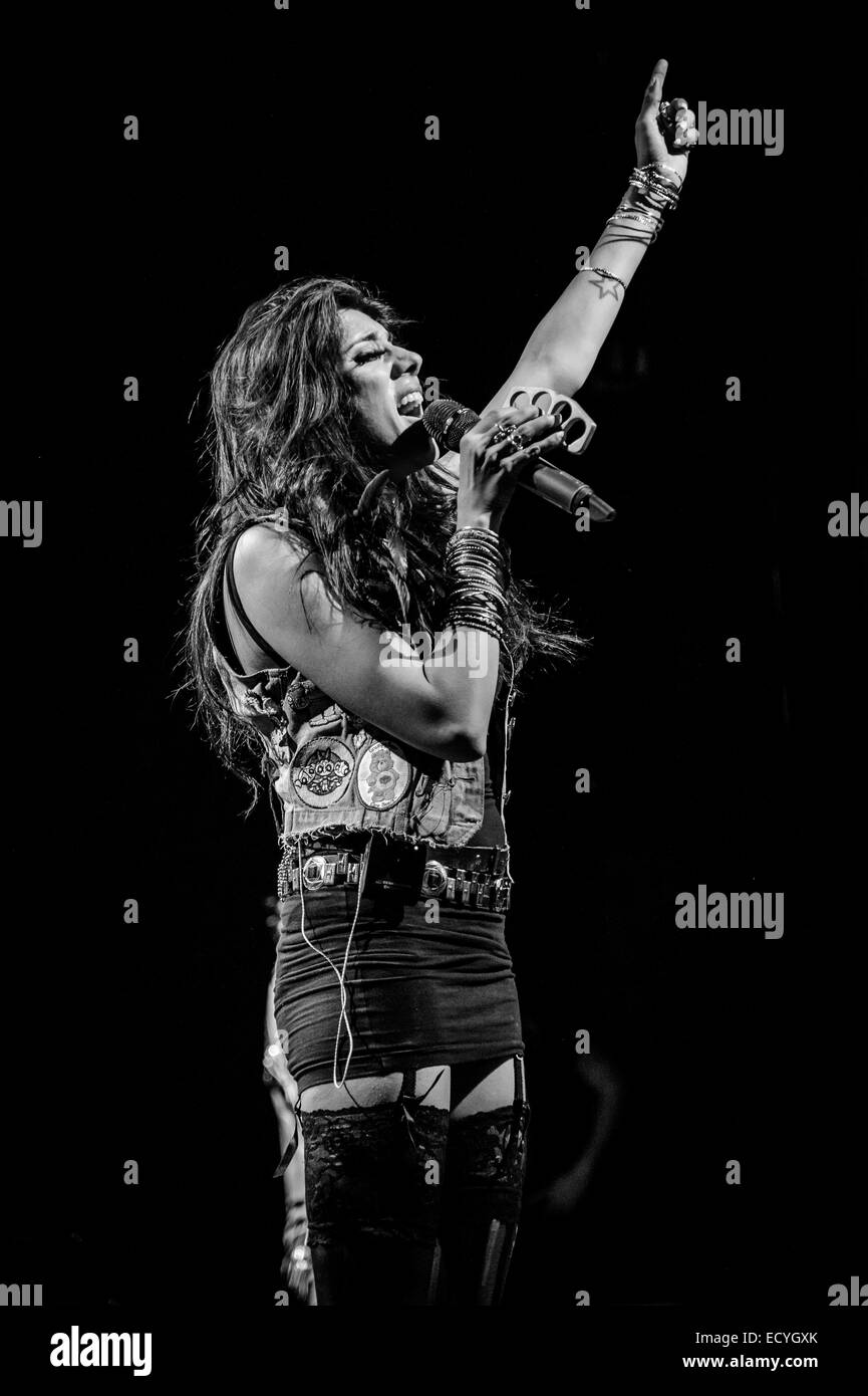 Female fronted rock band High Resolution Stock Photography and Images ...