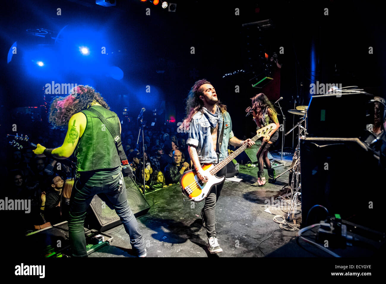 Female fronted rock band hi-res stock photography and images - Alamy