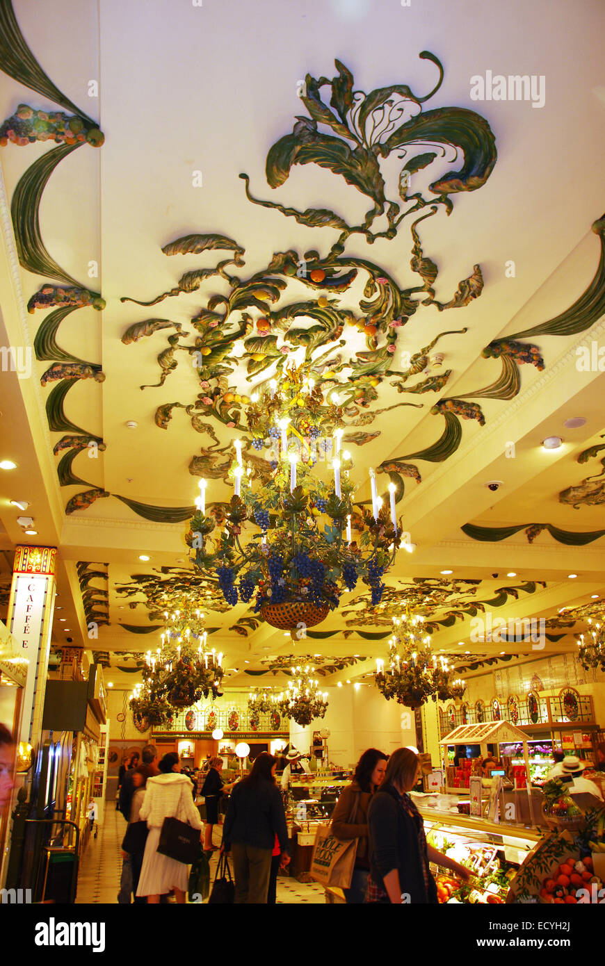 Harrods interior hi-res stock photography and images - Alamy
