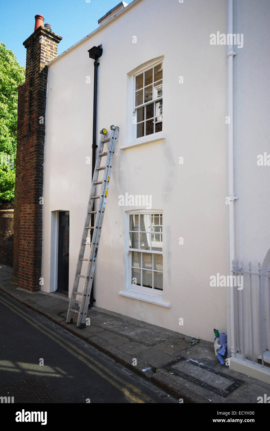 Diy uk ladder hi-res stock photography and images - Alamy